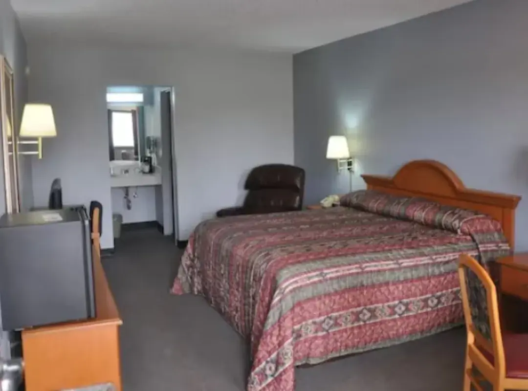 Oyo Malden Airport Inn - Malden, MO