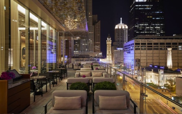 The Peninsula Chicago official site! Best price guarantee!