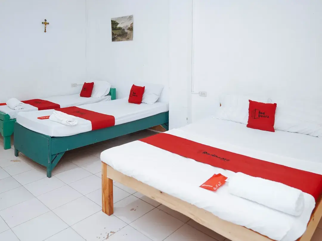 Reddoorz @ St. Anthony Beach Resort - Asturias