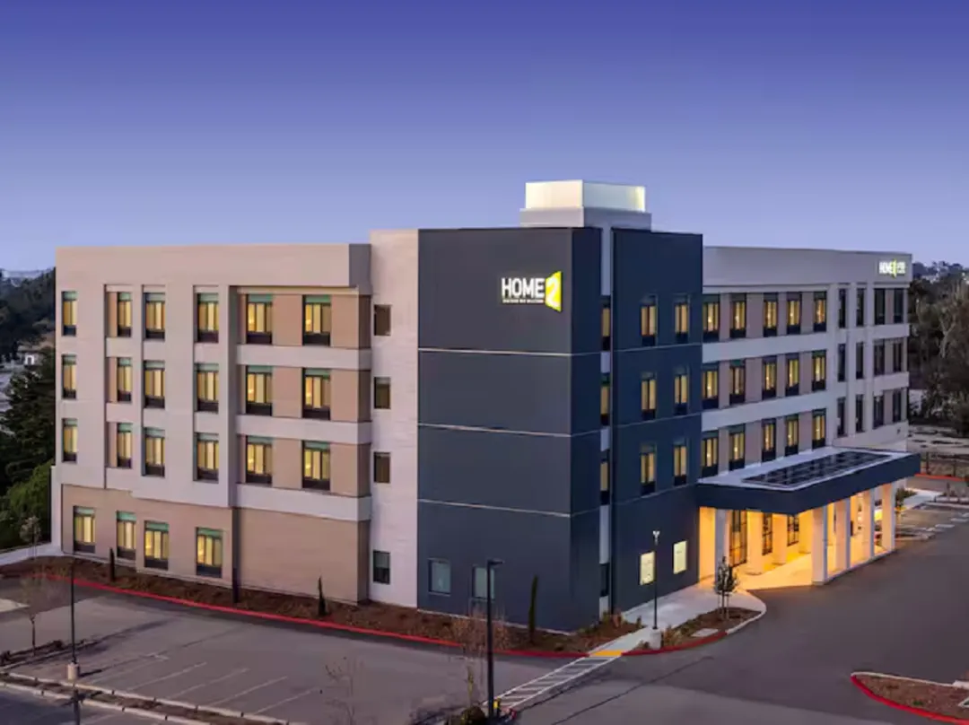 Home2 Suites By Hilton At The Dunes On Monterey Bay - Monterey, CA