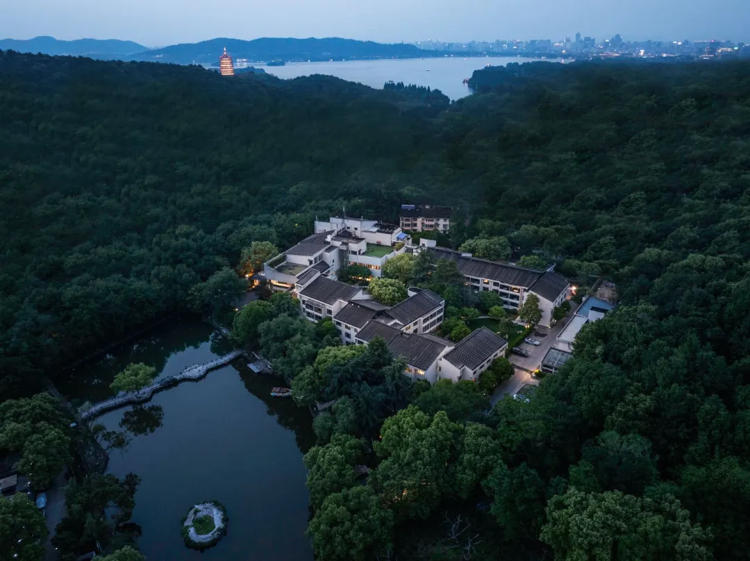 West Lake Vishwa Resort - Hangzhou