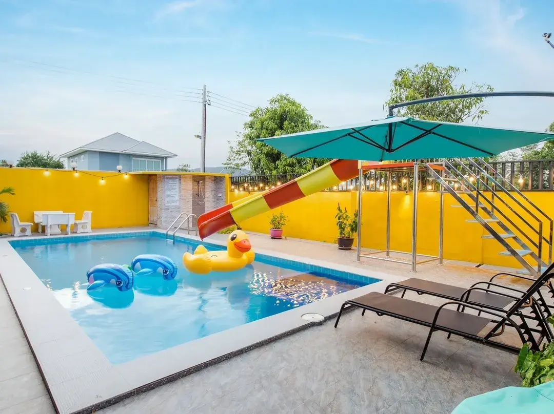 Ton Hom Pool Party Hua Hin - Hua Hin