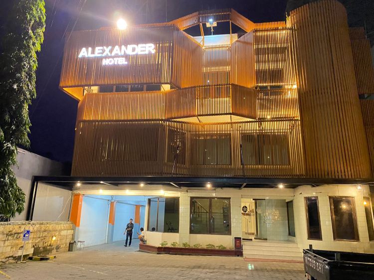 Alexander Hotel Tegal in Tegal | 2023 Updated prices, deals - Klook Canada