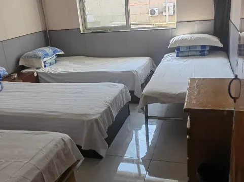 Qingdao Lianlian Hostel - 