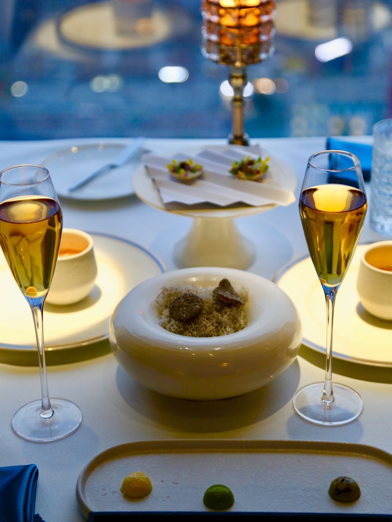 北京The View 3912(CBD高空观景店)攻略,The View 3912(CBD高空观景店)特色菜推荐/菜单/人均消费/电话/地址 ...