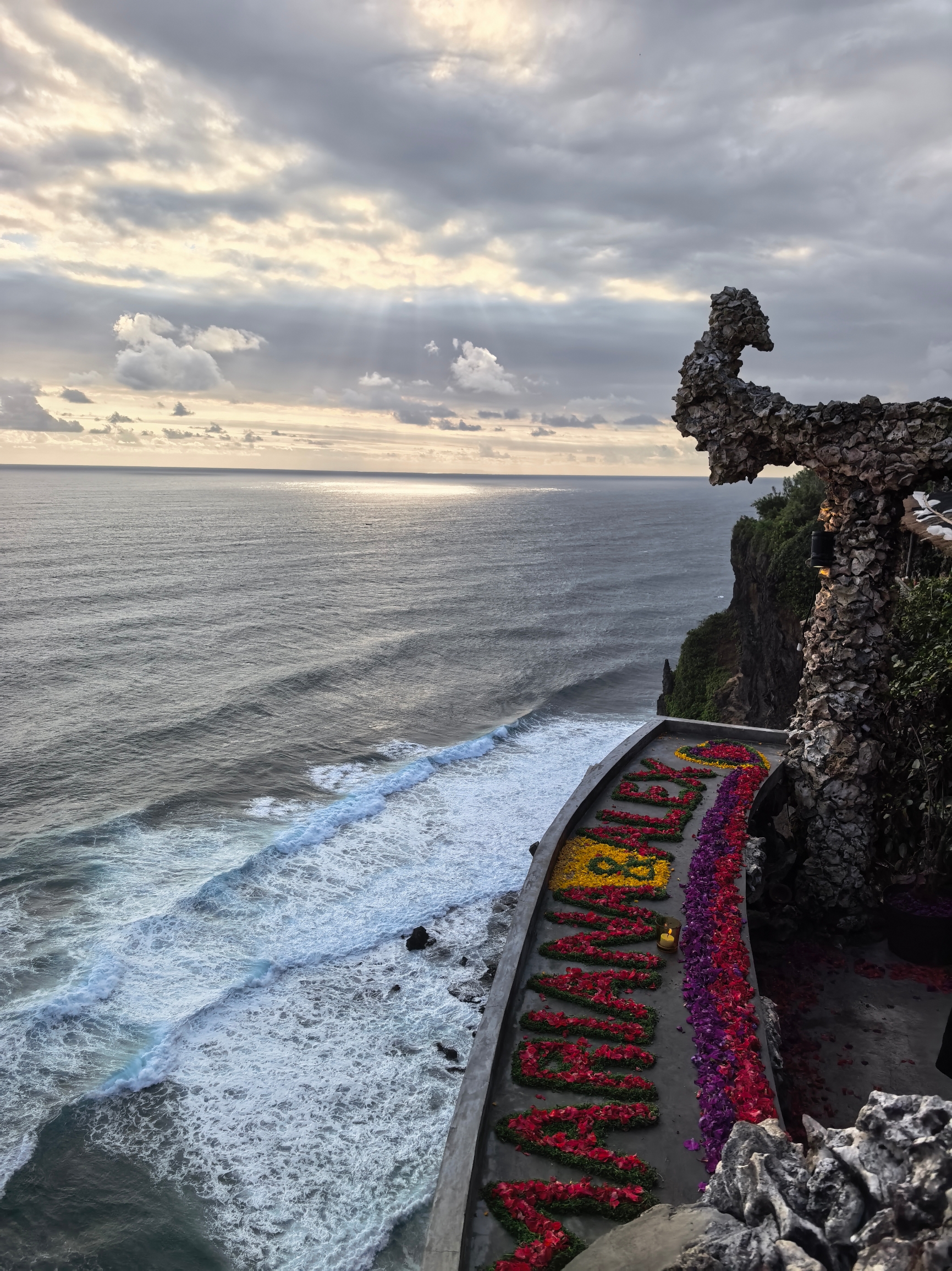 巴厘岛Malini Uluwatu - SEAFOOD & SUNSET攻略,Malini Uluwatu - SEAFOOD ...