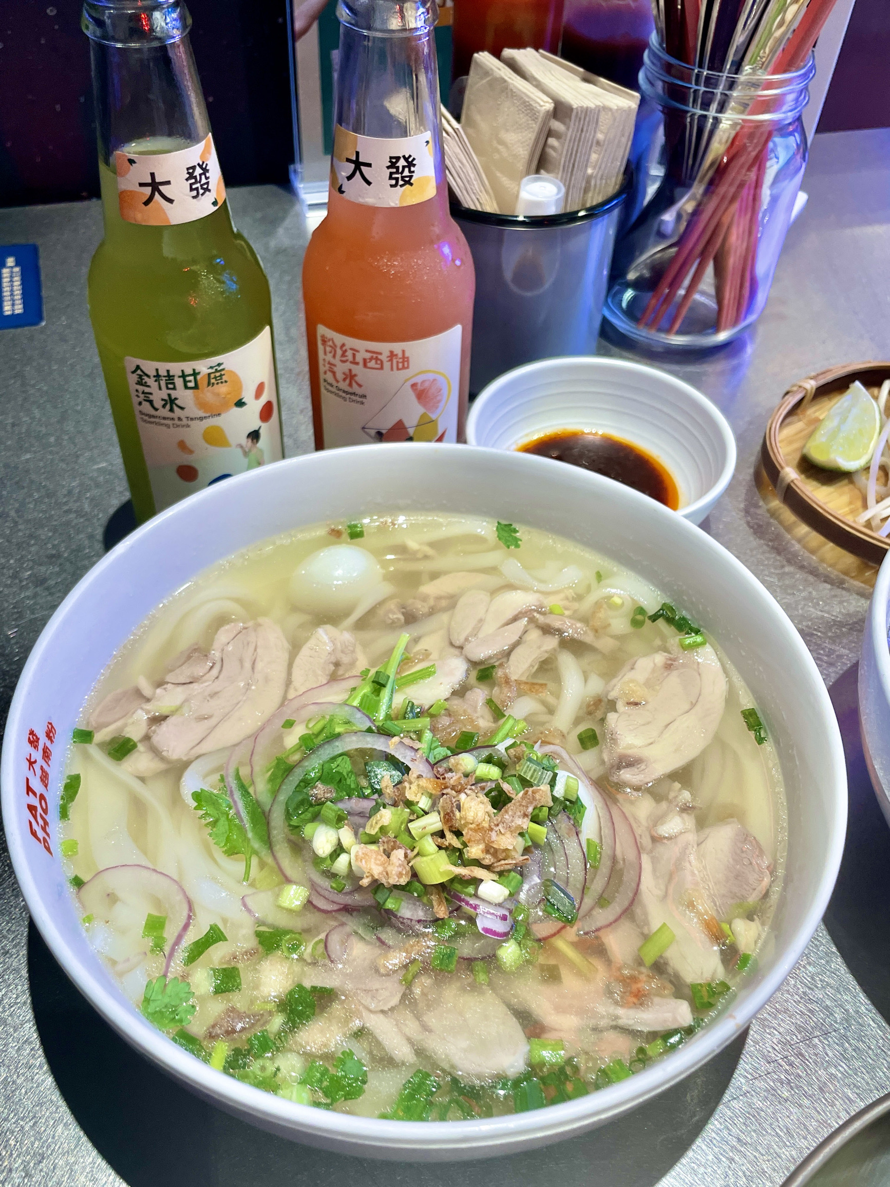 上海FAT PHO大发越南粉(徐家汇店)攻略,FAT PHO大发越南粉(徐家汇店)特色菜推荐/菜单/人均消费/电话/地址/菜系/点评/营业时间 ...