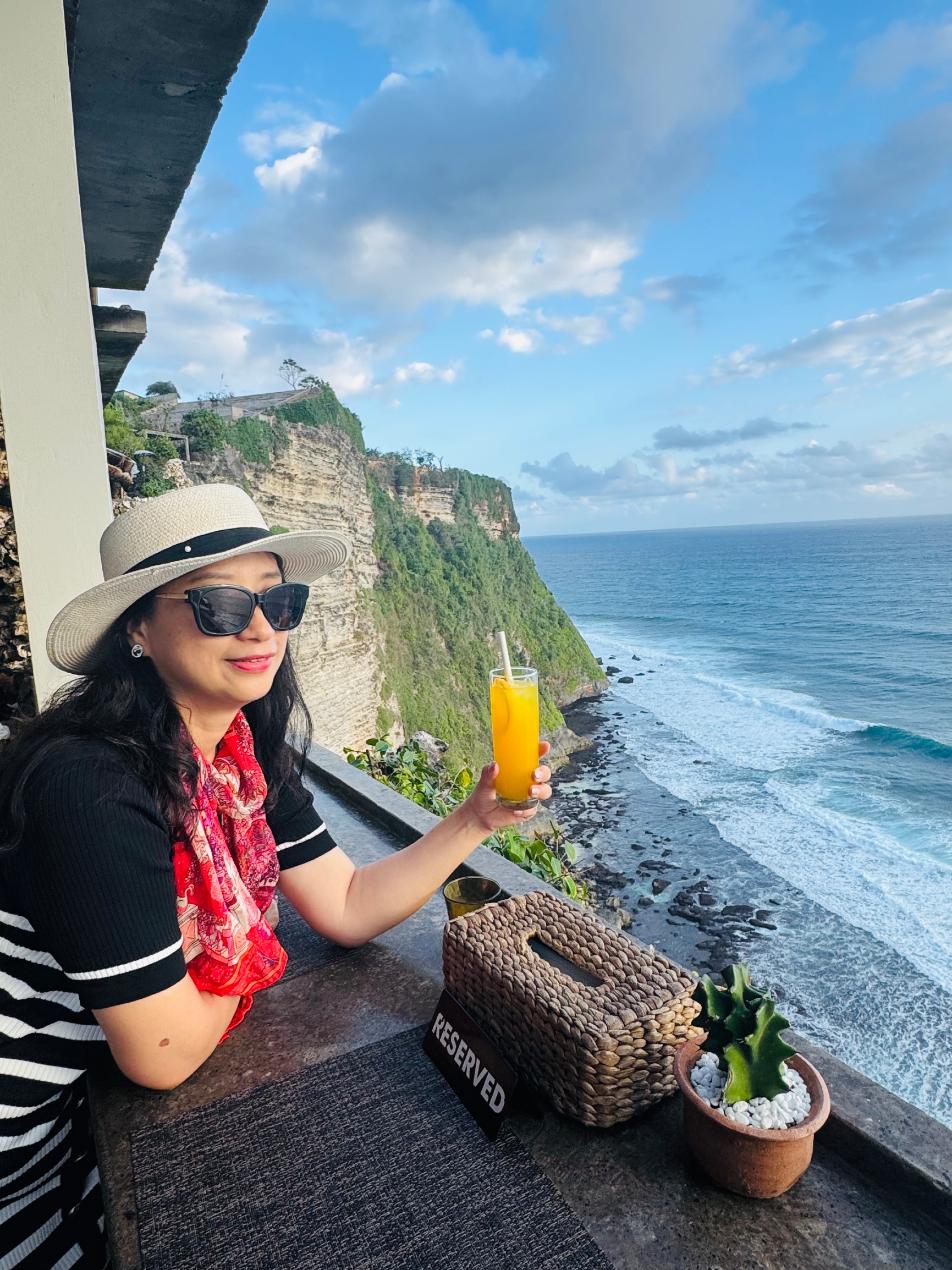巴厘岛Malini Uluwatu - SEAFOOD & SUNSET攻略,Malini Uluwatu - SEAFOOD ...
