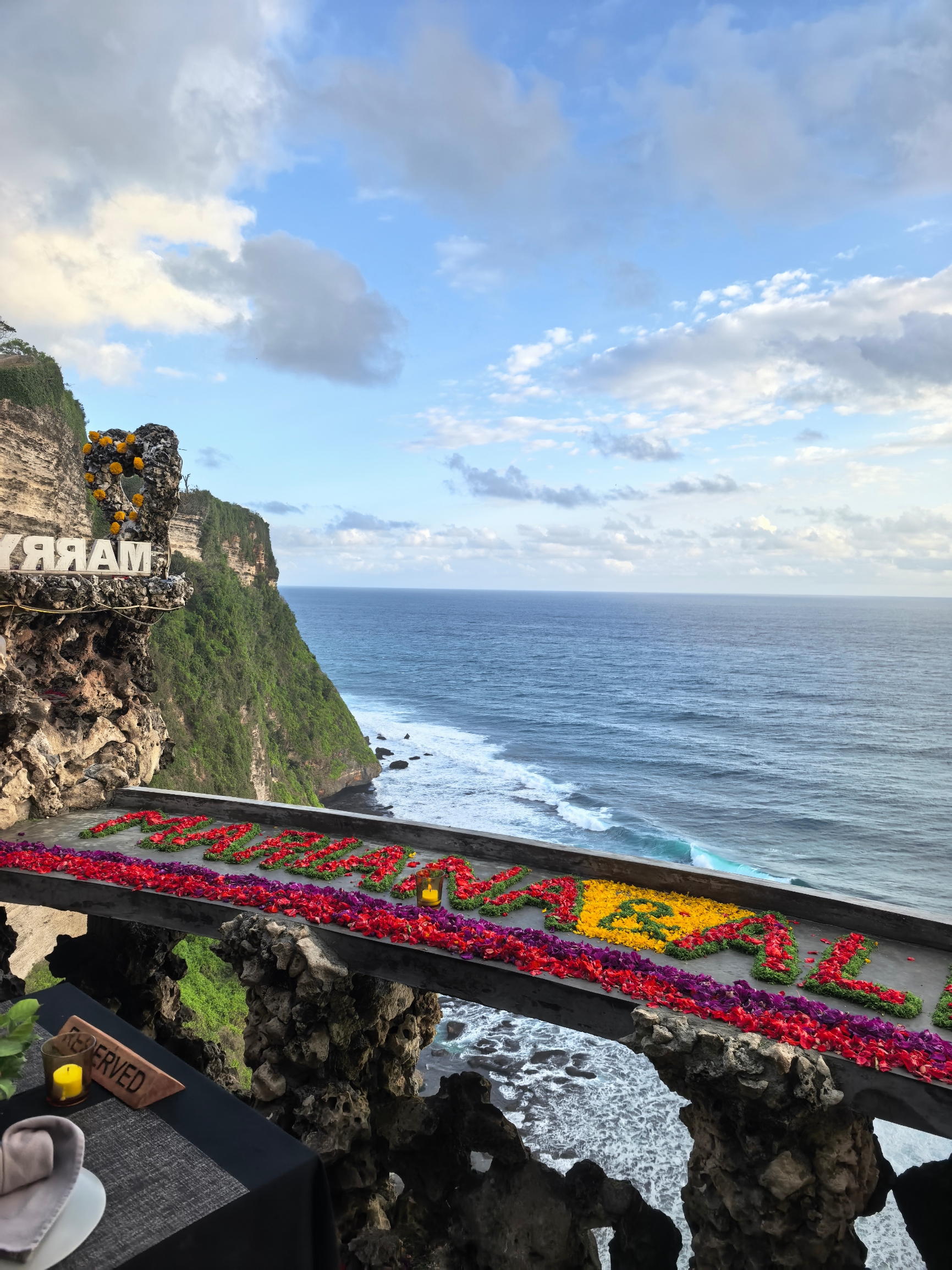 巴厘岛Malini Uluwatu - SEAFOOD & SUNSET攻略,Malini Uluwatu - SEAFOOD ...