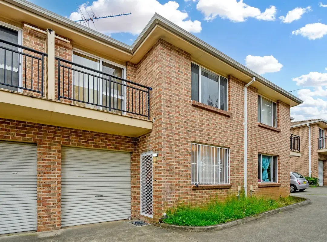 Modern Comfort In Bankstown - Sydney