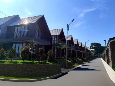 Wind Hill Mountain View Resort - Bogor