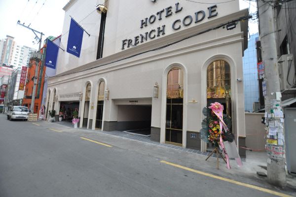 法国密码酒店(French Code Hotel)预订价格,联系电话位置地址【携程酒店】