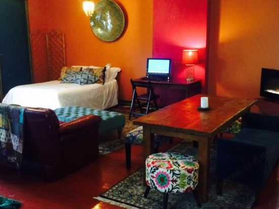 Pilsen Roadhouse Chicago - 2022 hotel deals - Klook United States