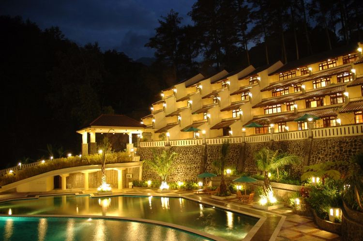 Pines Garden Resort in Pasuruan | 2023 Updated prices, deals - Klook ...