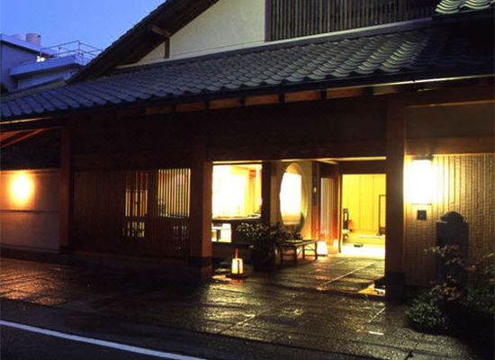 割烹旅馆Momiya(Kappou Ryokan Momiya)预订价格,联系电话位置地址【携程酒店】