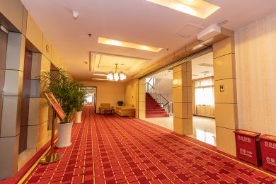 Yichang Xiazhou Yiling Hotel (Jiefang Road Pedestrian Street, Yanjiang ...