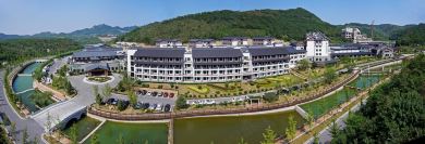 Dongquan Hot Spring Holiday Hotel in Dalian City | 2024 Updated prices ...