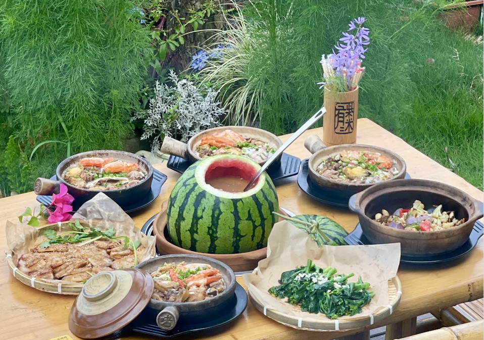 《中山首個冰淇淋主題景區》保證入住~中山萬維酒店(Winway Hotel)【荔枝柴火鮑魚海鮮煲仔飯(位上)+水鴨瑤柱西瓜盅(保證4人1席 ...