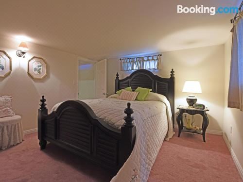 Pine Tree Inn预订价格,联系电话位置地址【携程酒店】