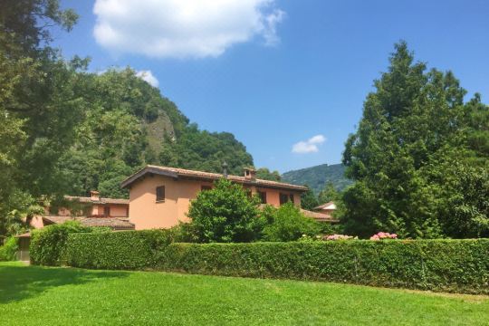 Casa Riva预订价格,联系电话位置地址【携程酒店】