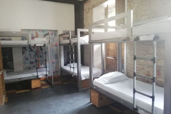 树屋青年旅舍(Tree House Hostel)预订价格,联系电话位置地址【携程酒店】