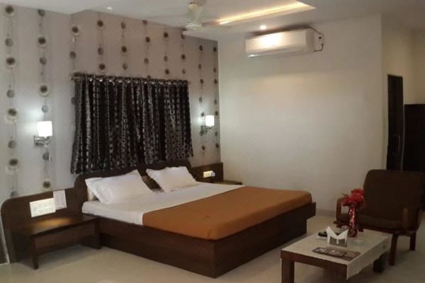 Uma Resort预订价格,联系电话位置地址【携程酒店】