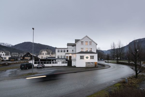 萨吾达大酒店(Grand Hotell Sauda Budget)预订价格,联系电话位置地址【携程酒店】