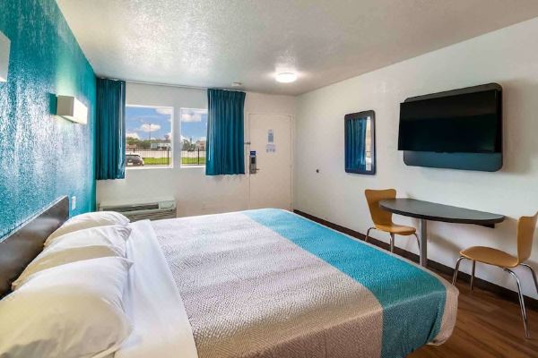 Motel 6 Houston, TX – FM 1960 - Bammel预订价格,联系电话位置地址【携程酒店】