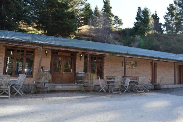 Danseys Pass Coach Inn预订价格,联系电话位置地址【携程酒店】