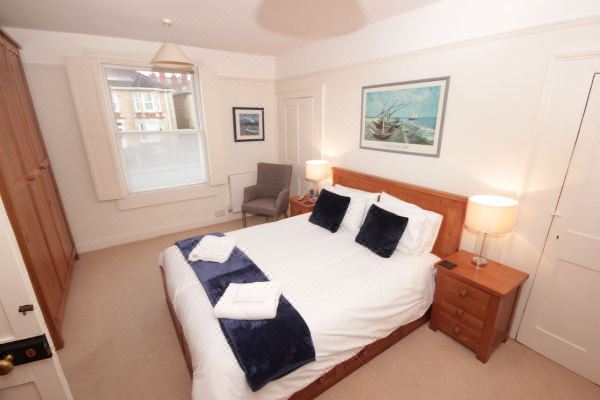 沃克韦之家酒店 - 时尚联排别墅(Wellsway House - Stylish Townhouse)预订价格,联系电话位置地址【携程酒店】