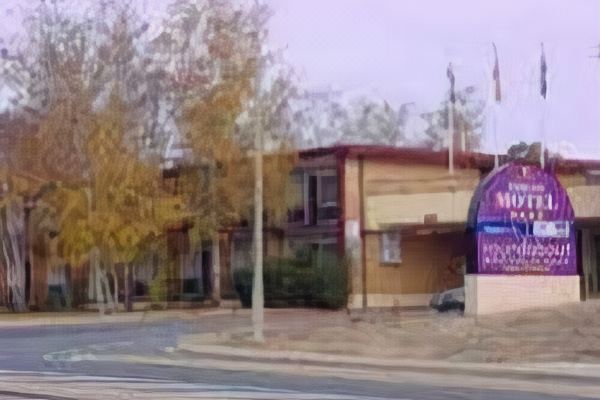 Embassy Motel预订价格,联系电话位置地址【携程酒店】