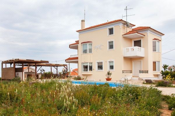 尼欧斯逢塔斯豪华度假村(Luxury Resort in Neos Vountzas)预订价格,联系电话位置地址【携程酒店】