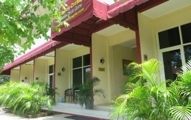 Parai Beach Resort Telengria in Pacitan | 2023 Updated prices, deals ...