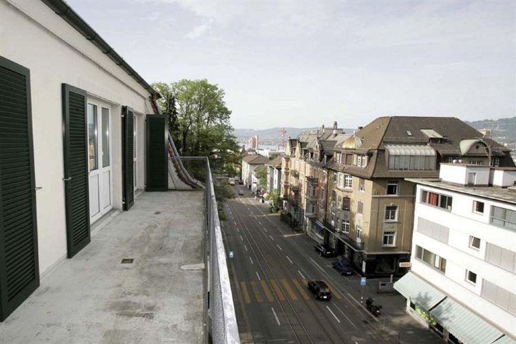 Swiss Star Zurich University in Zurich | 2023 Updated prices, deals ...