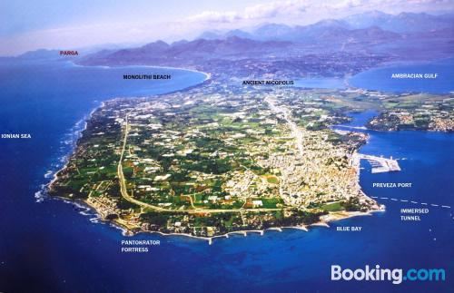 Alexander Seaside预订价格,联系电话位置地址【携程酒店】