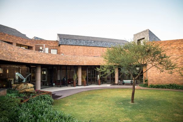 FNB 会议中心酒店(Fnb Conference Centre and Hotel)预订价格,联系电话位置地址【携程酒店】