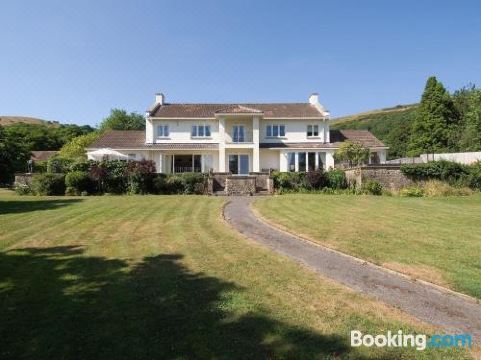 Compton House, Compton Bishop预订价格,联系电话位置地址【携程酒店】