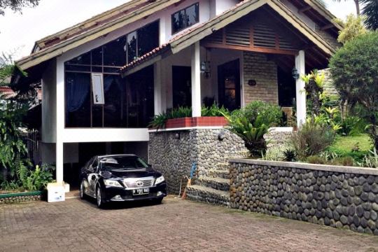 阿拉姆奇帕那峰度假屋(Holidayhome Alam Cipanas Puncak)预订价格,联系电话位置地址【携程酒店】