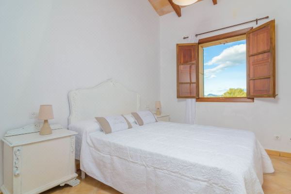 埃斯卡斯特洛特-加龙省酒店(Es Castellot)预订价格,联系电话位置地址【携程酒店】