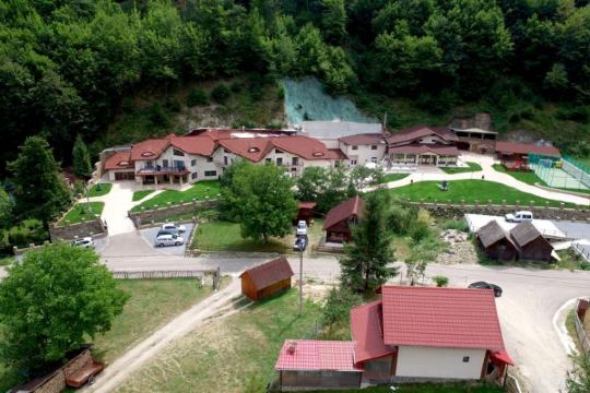 Pensiunea Perla Martiniei Nsd预订价格,联系电话位置地址【携程酒店】