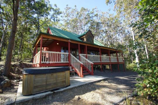 鹰达荒野度假村(Eaglereach Wilderness Resort)预订价格,联系电话位置地址【携程酒店】