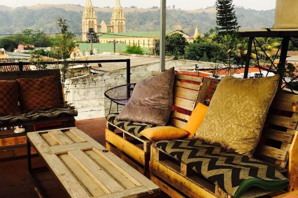 伊泽尔家庭旅馆青年旅舍(Hostal la Casa de Izel)预订价格,联系电话位置地址【携程酒店】