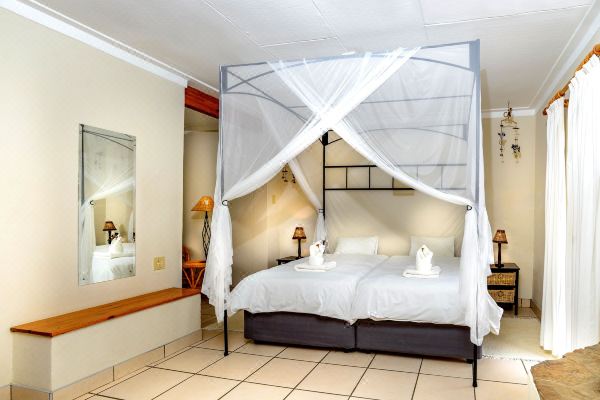 恩德卡瑞姆巴小屋酒店(Ondekaremba Lodge)预订价格,联系电话位置地址【携程酒店】