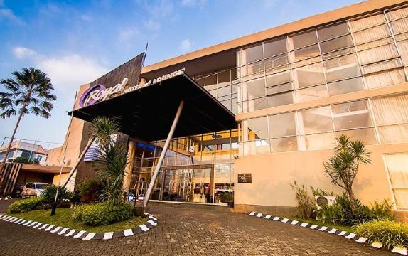 Royal Hotel n' Lounge in Jember | 2023 Updated prices, deals - Klook ...
