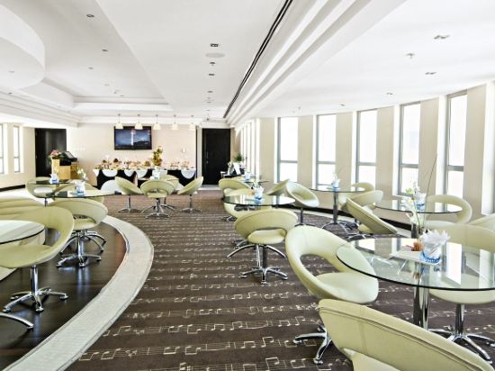 City Seasons Hotel Muscat Muscat - 2022 hotel deals - Klook United States