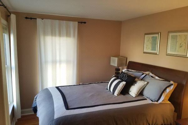 公园旁民宿(Parkside Bed and Breakfast)预订价格,联系电话位置地址【携程酒店】