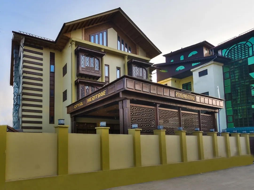 Hotel Royal Heritage - Srinagar
