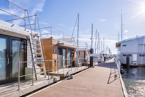 Hausboot Tollow预订价格,联系电话位置地址【携程酒店】