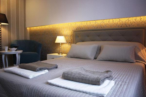 贝尔格拉德斯卡一室公寓(Studio Beogradska)预订价格,联系电话位置地址【携程酒店】