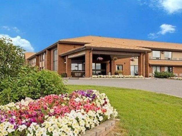 Comfort Inn Kapuskasing in Kingston | 2023 Updated prices, deals ...